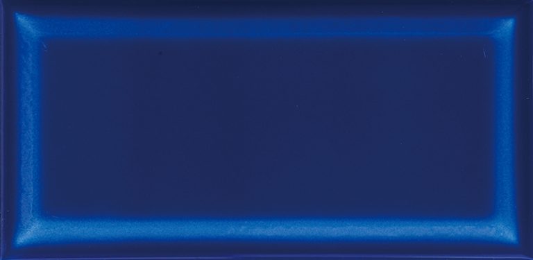 How to Use Classic Blue Tiles Inspired by Pantone’s Color of the Year ...